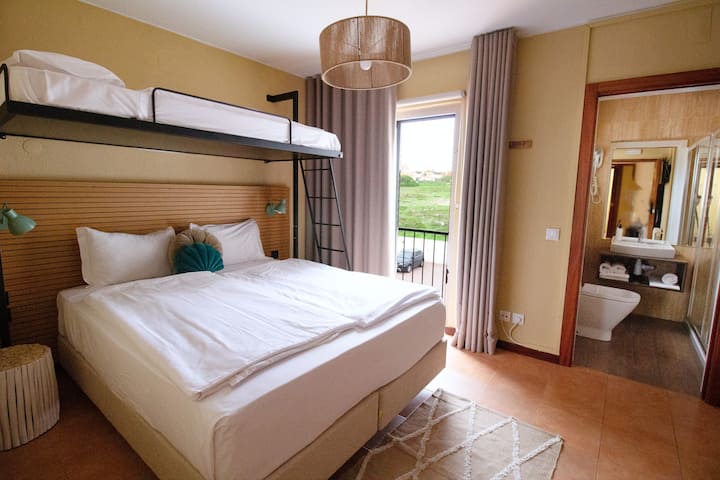 Quarto Triplo - Sintra