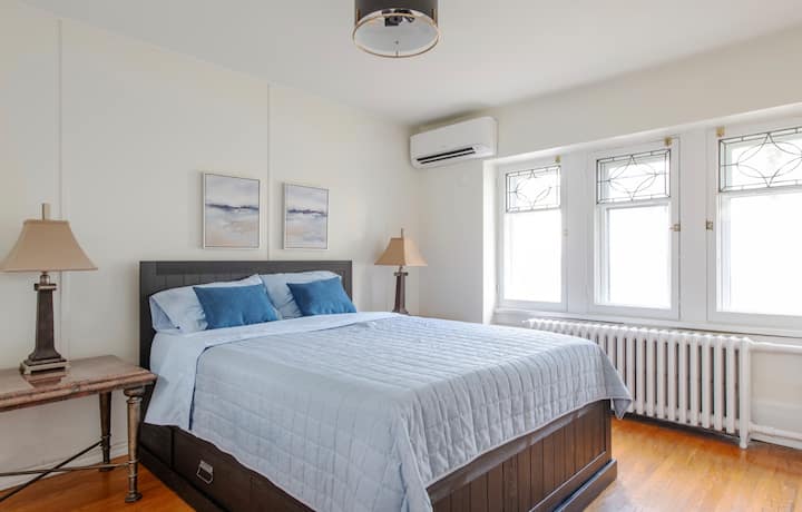 Bedroom Suite 1 - Ottawa