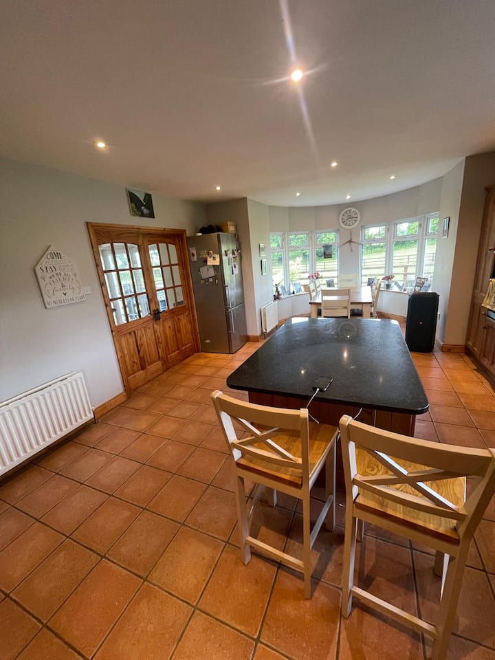 Fox Covert House - Ashbourne