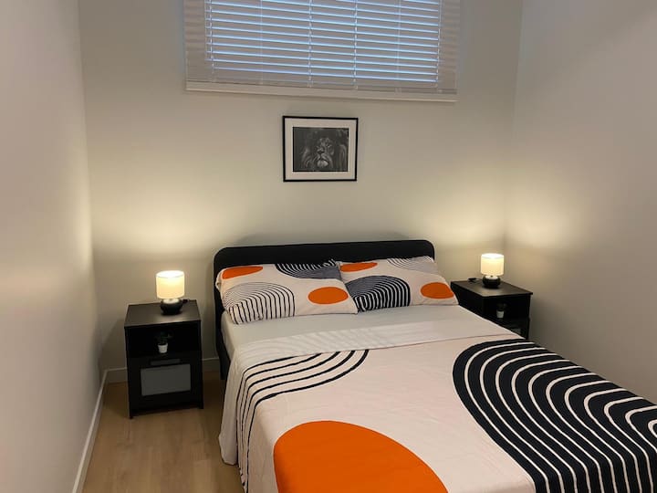 Brand New Cozy Luxury Suite - Perfect Getaway! - Calgary