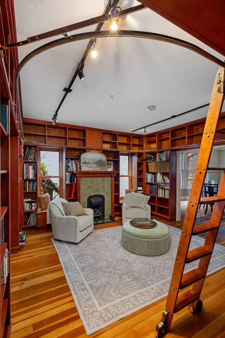 The Vancouver Heritage Home - Mount Pleasant - Vancouver