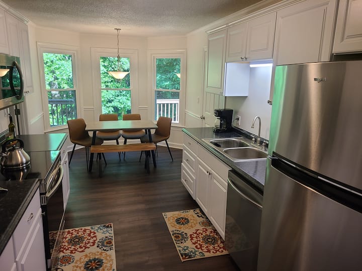 Smartlock*self Check-in*private Room*work Area*tv - Cary, NC