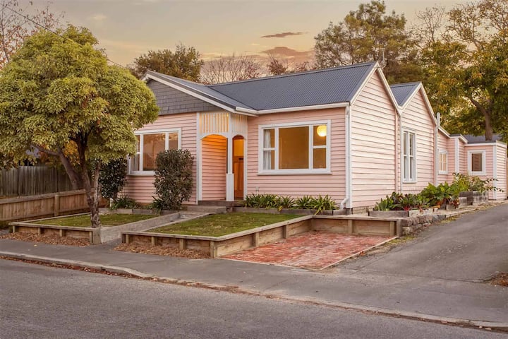 1890 Cottage! 3br House+ Central+ 2bikes+ Backyard - Christchurch