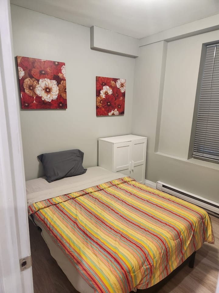 Dragon Jin Single Room 2 - Toronto