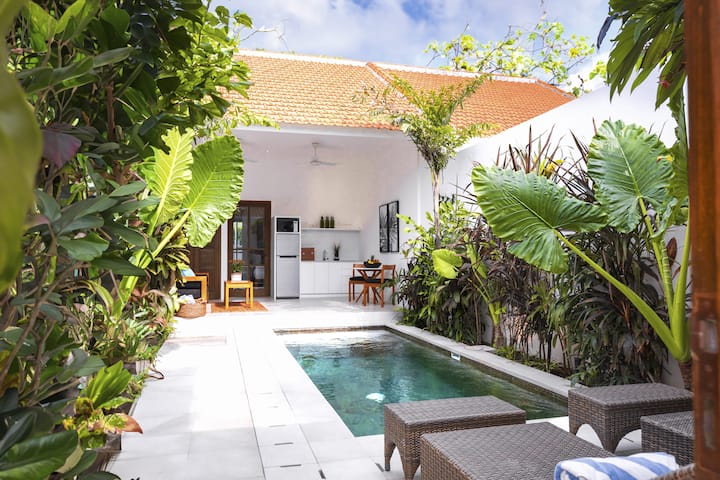 Gorgeous 1 Bed Villa, In Prime Seminyak Local - Seminyak
