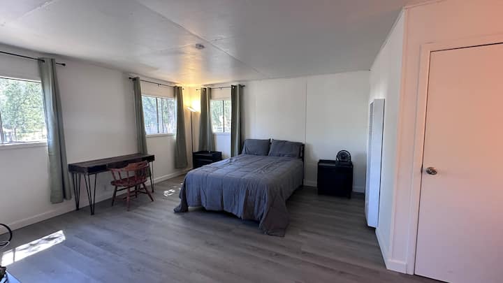 Yosemite 1 Half Dome Studio - Yosemite National Park, CA