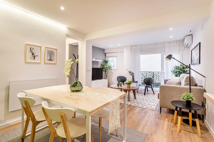 Cute And Bright By El Carmen Square. Seasonal Rent - Valencia