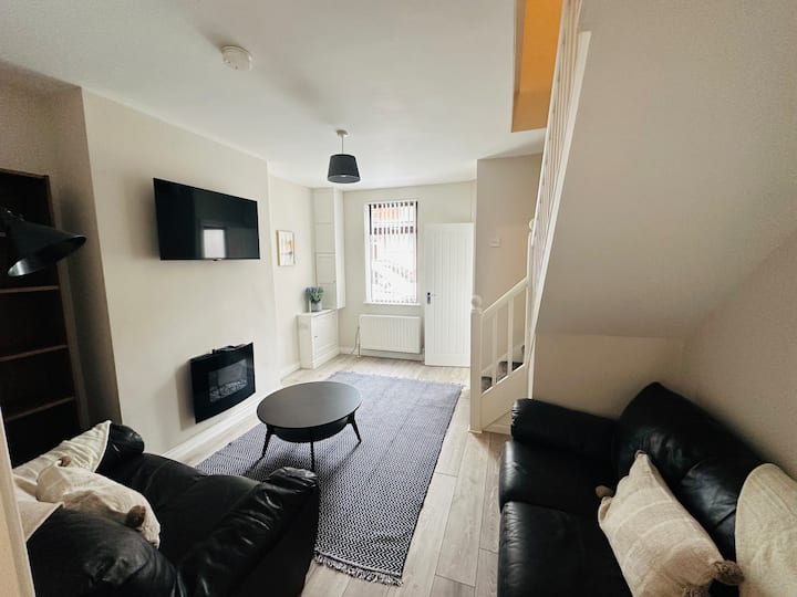 Home In Belfast - Belfast