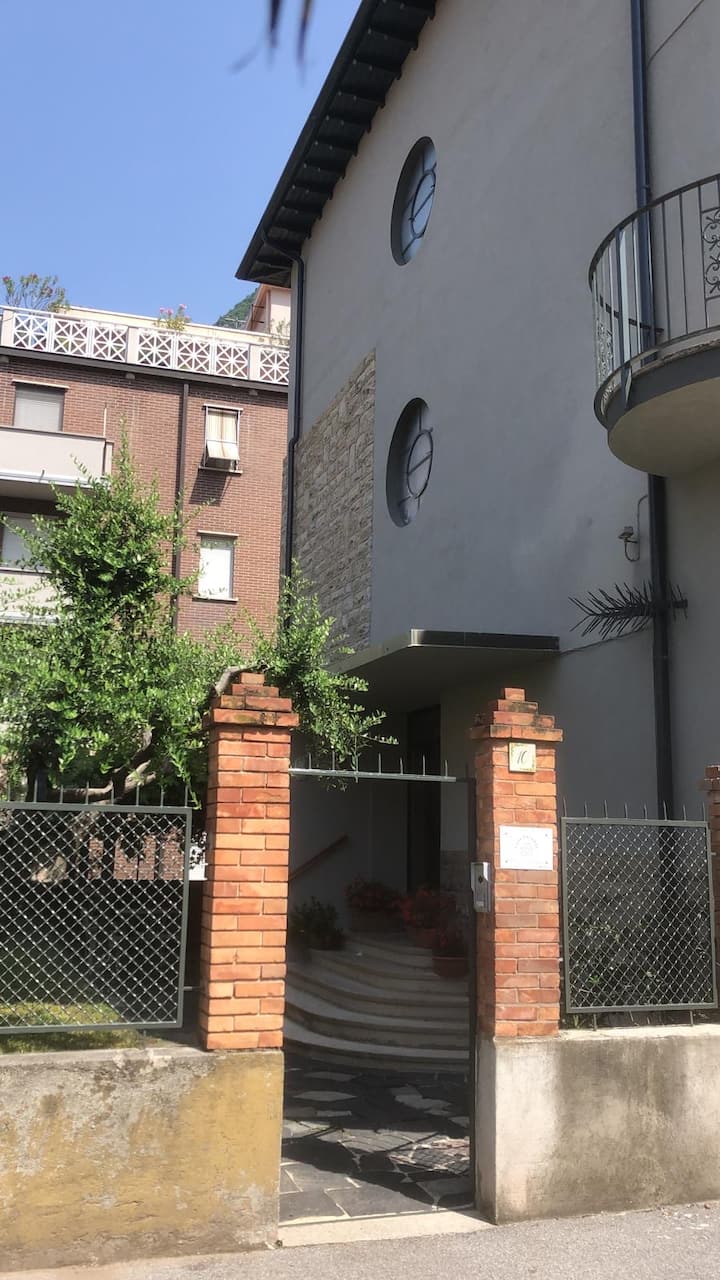 Nonna Prassede: Posto Auto-moto, 5 Min Dal Centro - Barzio