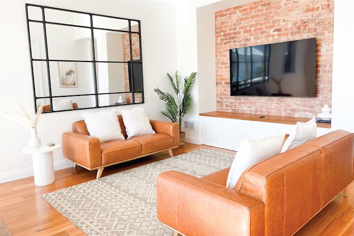 Elegant House Near Health Hub - Wagga Wagga