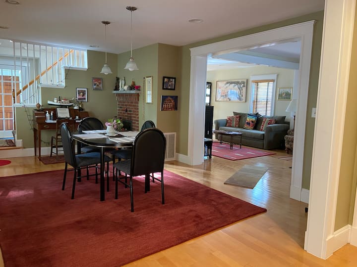 #2 Luxurious Cambridge Residence Rm#2 - Cambridge