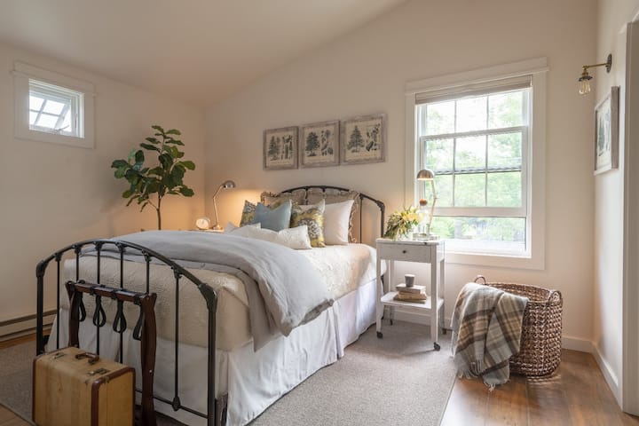Cozy Loft | Well-equipped, Walk To Msu & Downtown - Bozeman, MT