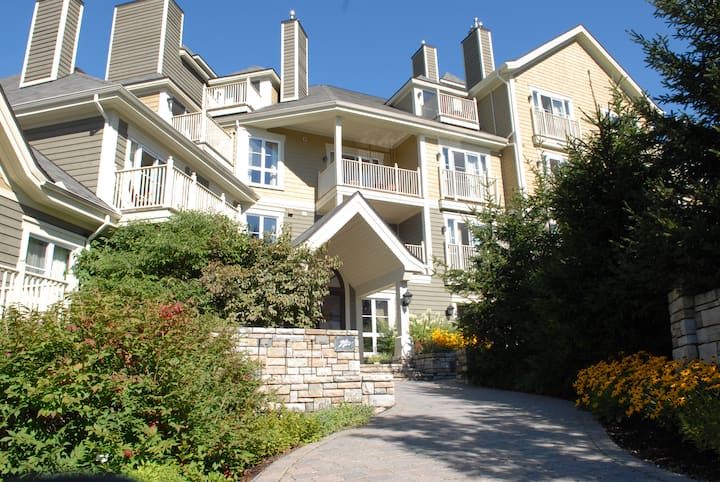 Condo 1 Chambre 2 Lits à L'hôtel Ermitage Du Lac - Mont-Tremblant