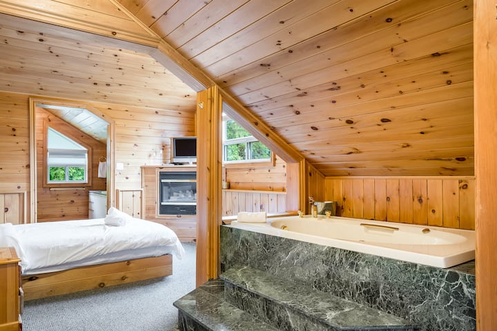 The Four Leaf Clover At The Blue Mountains For 12 - Ontario