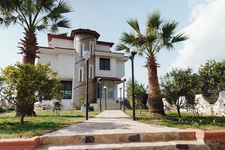 Villa Alyıldız; Alanya ŞıK Villa - Alanya