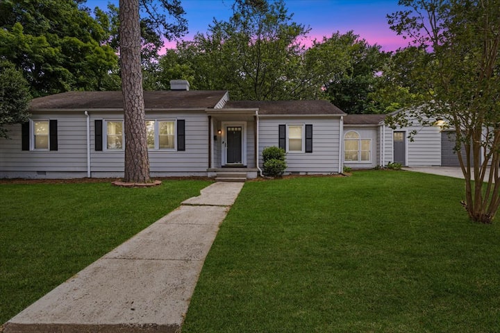 Spacious Retreat 0.6 Miles To Uncg Up To 8 Guests - Greensboro, NC