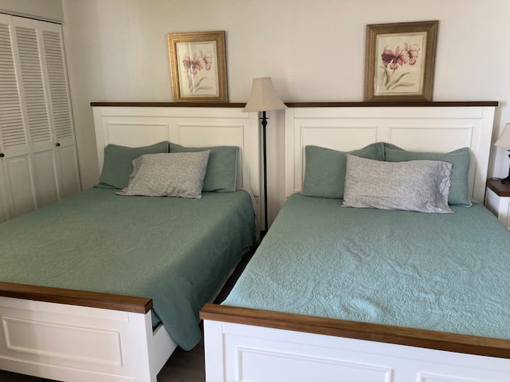 Royal Kuhio Resort 2 Beds Condo On 20f W/parking - Honolulu, HI