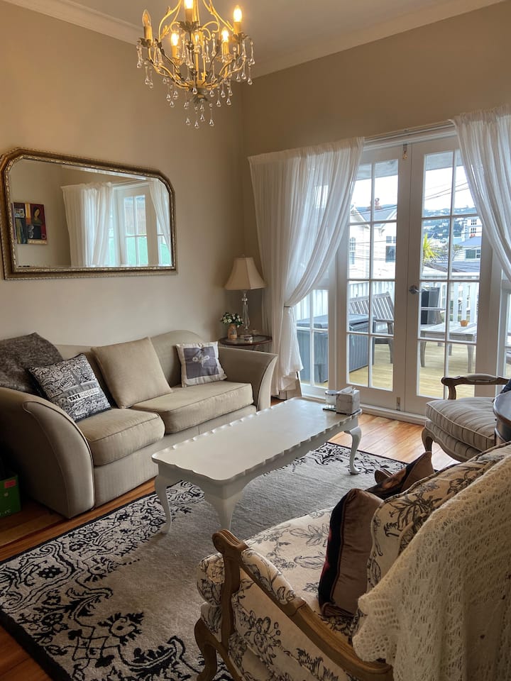 Stylish Central City Cottage - Wellington