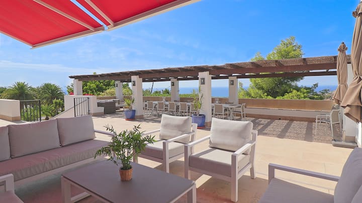 La Roca Rara - Torrox Costa