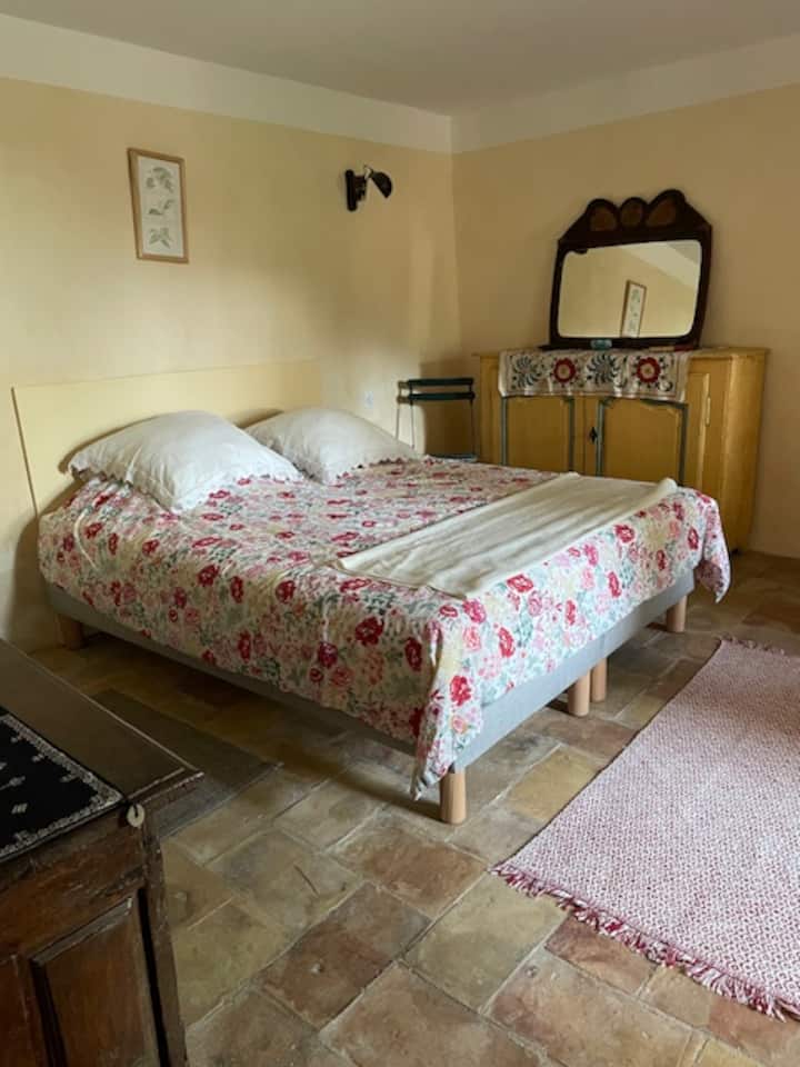 3 Chambres D'hôtes, Mas Rénové - Bagnols-sur-Cèze