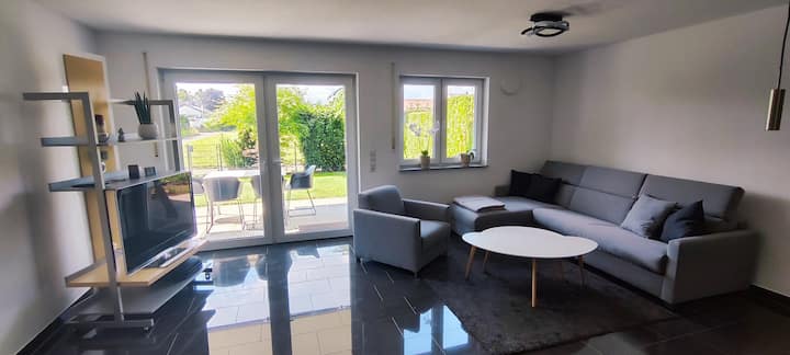 Ferienwohnung In Ruhiger Lage, 2 Zimmer, 64 Qm - Günzburg