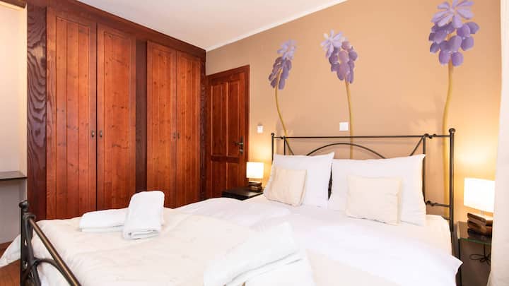 Lotus Resort Apt 7 Private Balcony Shared Pools 4* - Cres