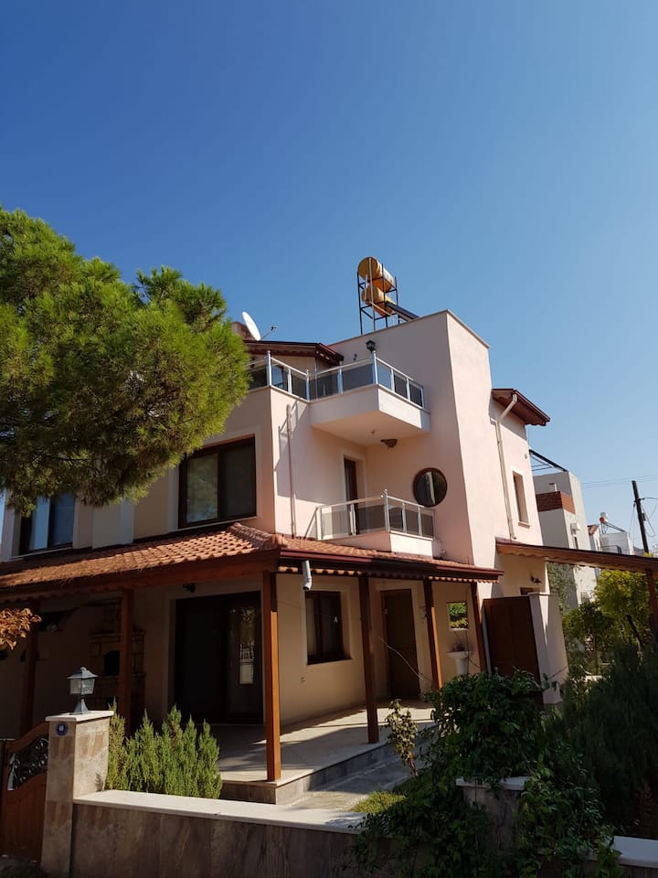 Dikili'de Müstakil Yazlık - Dikili