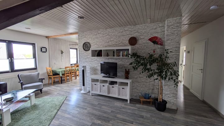 2 Bedrooms, 4 Beds, Pets Welcome - 쾰른