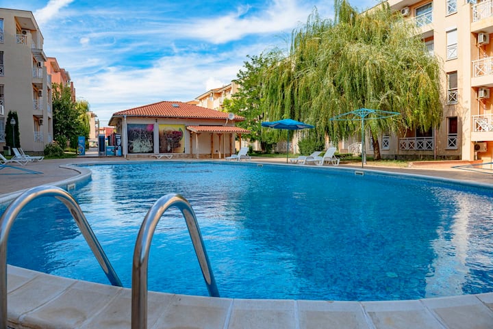 *Sunny Day 6* Cozy 1 Bedroom Apartment - Aheloy