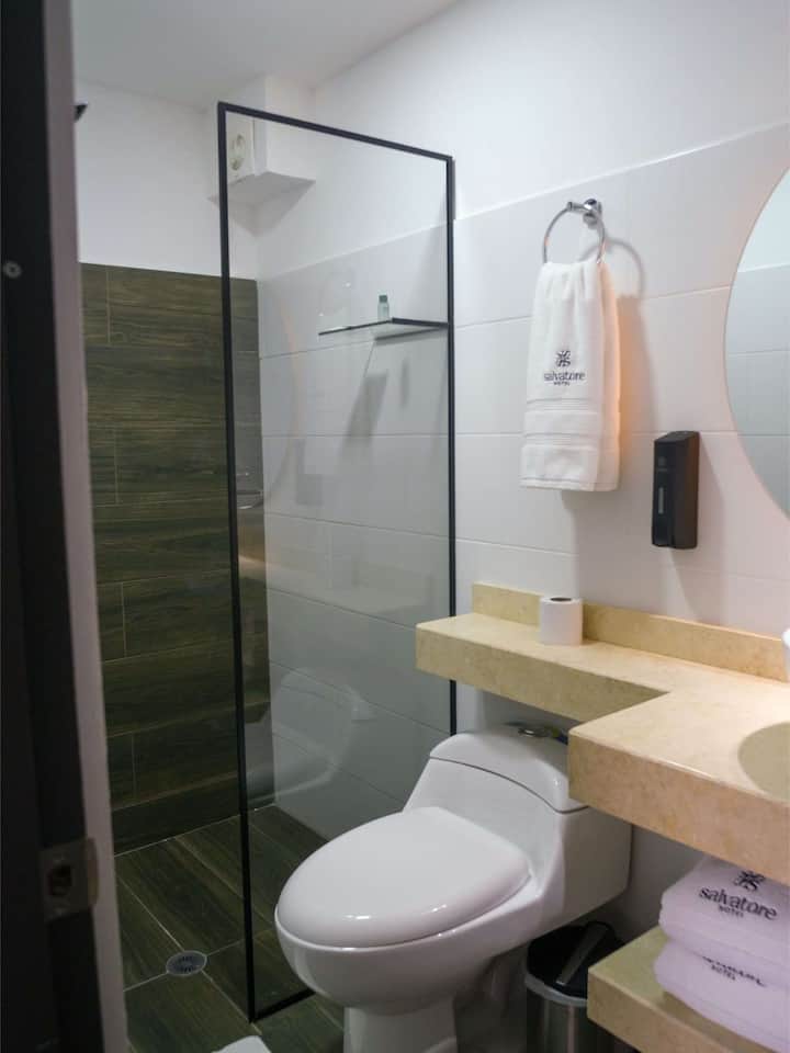 Hotel Salvatore- Habitación King - Paipa