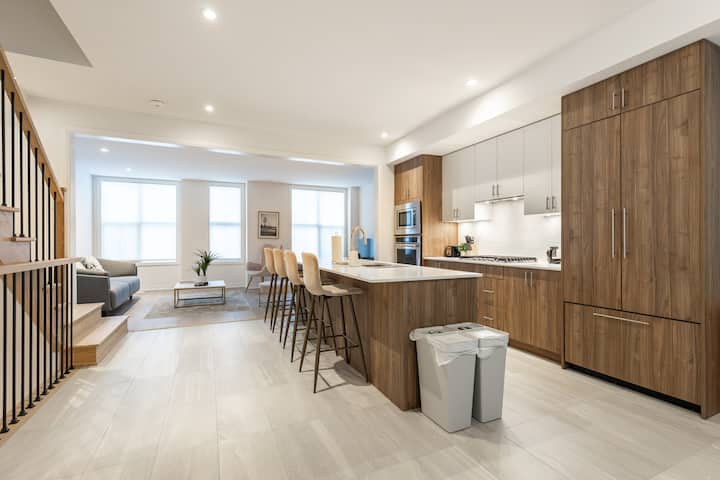 Brand-new 3br House With Parking - Markham