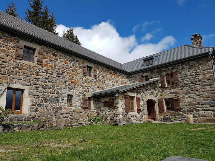 Gîte De Charmes   17 Personnes - Les Estables