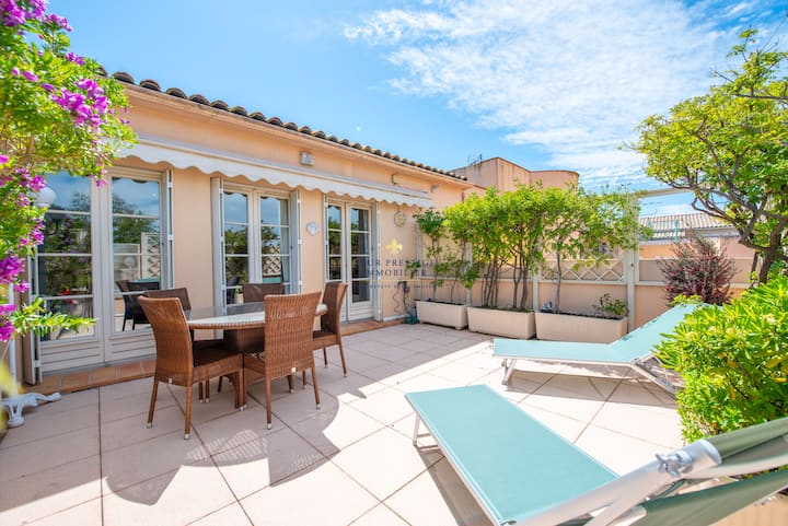 Place Des Lices à Saint-tropez - Saint-Tropez