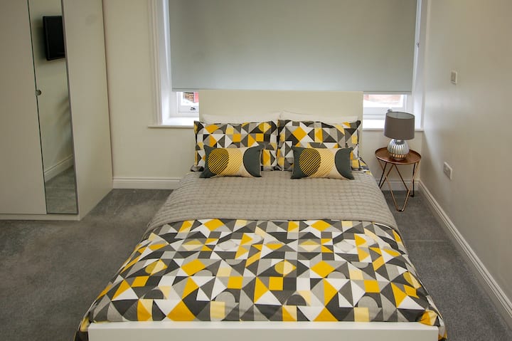 Spacious Studio Flat - Southsea