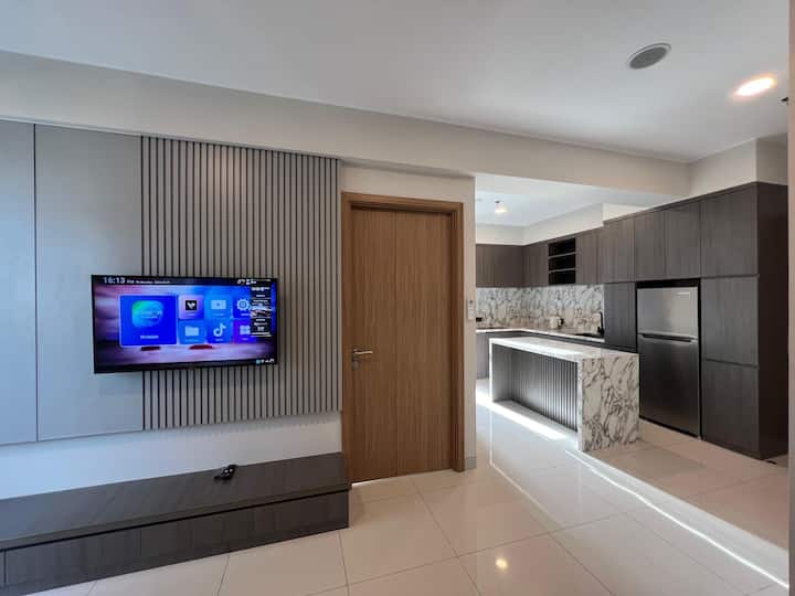 Highrise Luxury Corner Apartment - バタム島