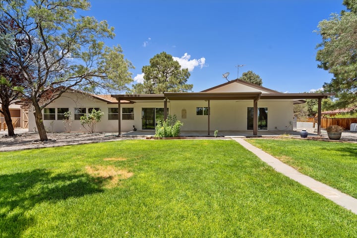 New Listing! “Par” View Paradise Retreat! - Rio Rancho, NM