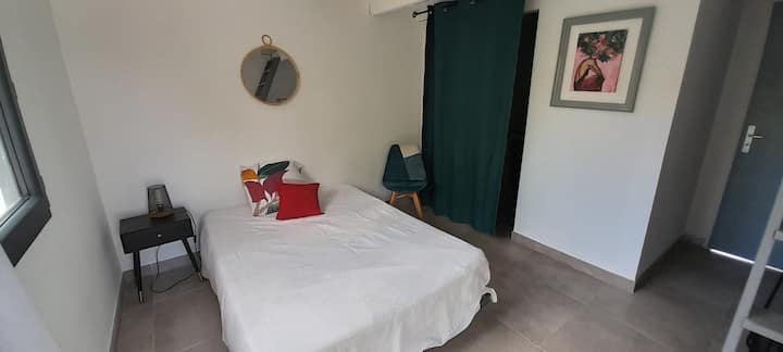 Chambre Dans Villa En Camargue - Aimargues