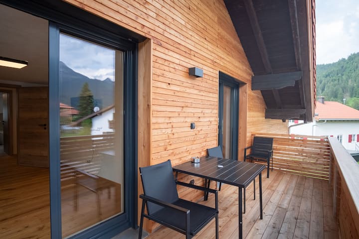 Traumhafte Wohnung Mit Bergblick - Tannheimer Tal