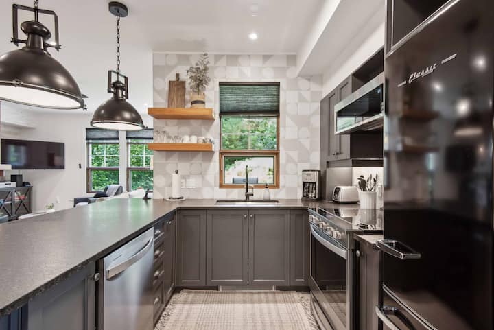 Tremblant Prestige - Les Eaux 223-4 - Mont-Tremblant
