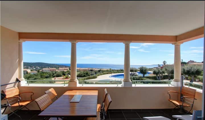 Magnifique Vue Mer Avec Grande Piscine - Les Issambres