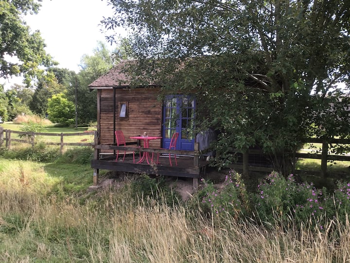 Rustic Log Cabin, Quiet With Uninterrupted Views - Tenterden