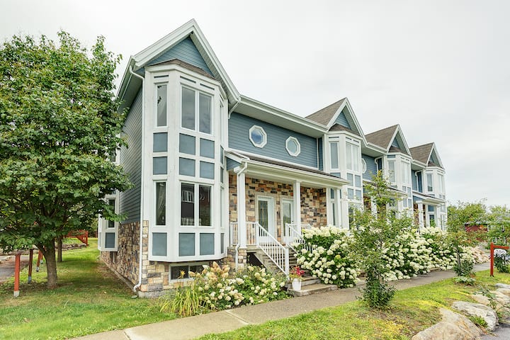 Charmante Maison 3 Chambres - Granby