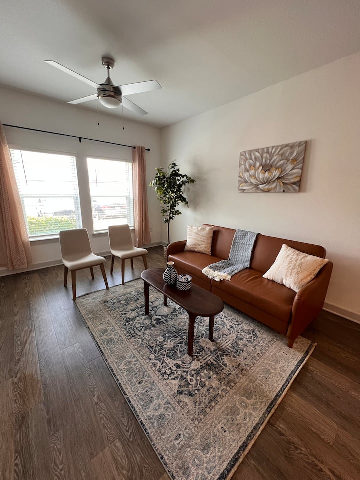 Serene Sands Retreat - Jacksonville, FL
