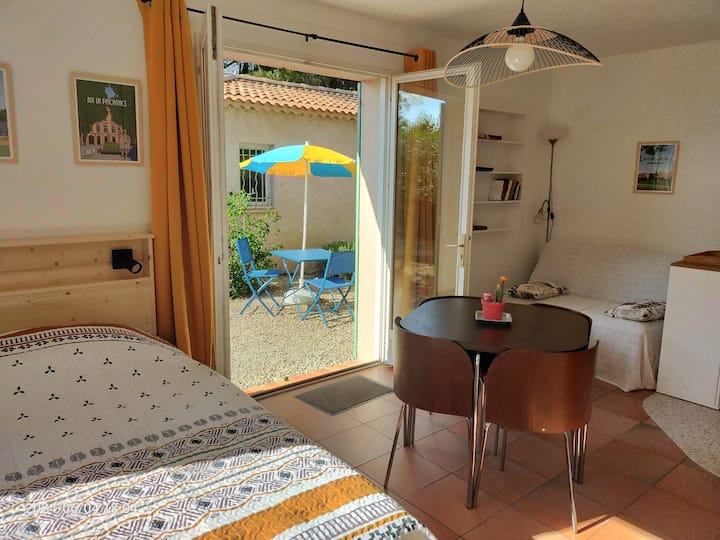 Studio Luberon Avec Oiseaux Et éCureuils - Pertuis