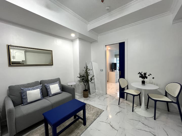 Mediterranean Suite In Burgos Circle, Bgc - Taguig