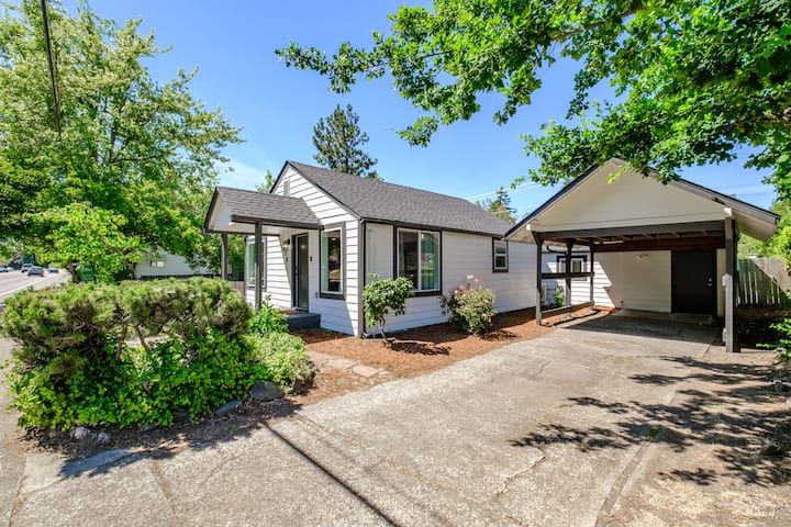 Centennial House- Autzen Stadium - Springfield, OR