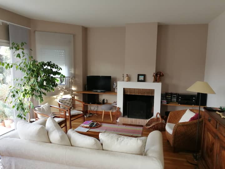 Maison Confortable Dans Quartier Calme - Morbihan