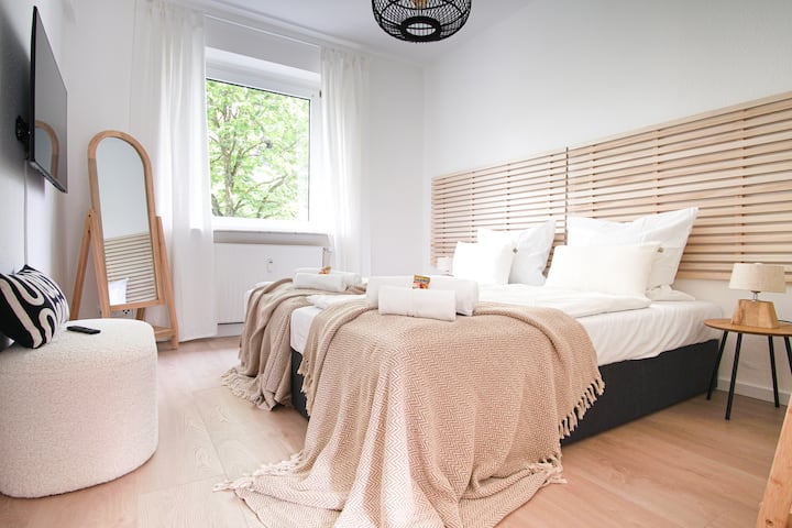 Homefy Balcony Apartment | 4 Pax | Top Location - Essen