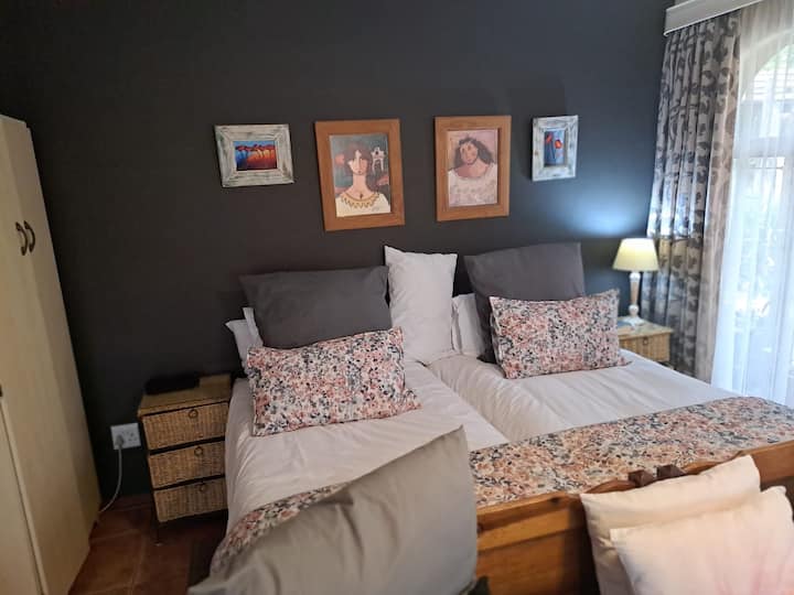 Moonrest - Halfmoon - Bloemfontein