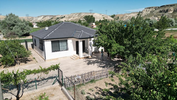 Size öZel Doğa  Ile  Iç Içe öZel Bir Alan - Nevşehir